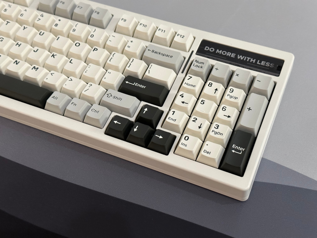 2023 – KEEB Mechanical Keyboard